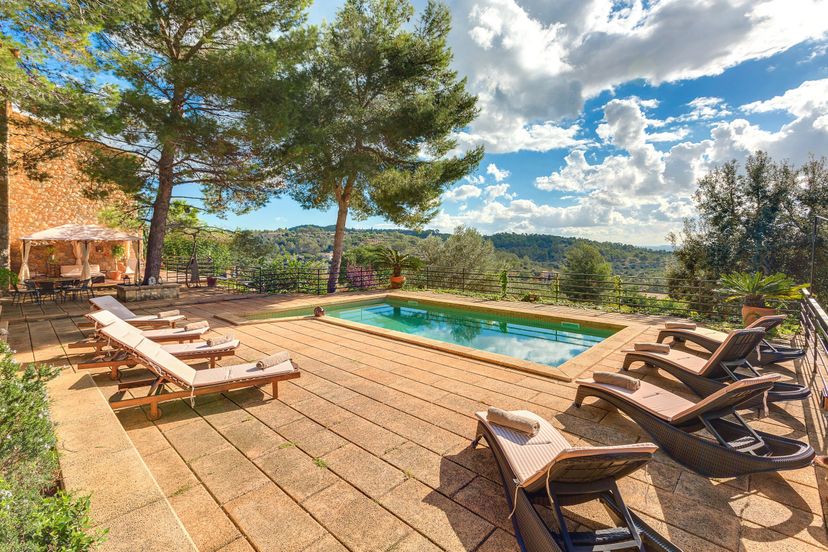 Villas in Majorca | Villa Holidays - Book Direct & Save | Clickstay
